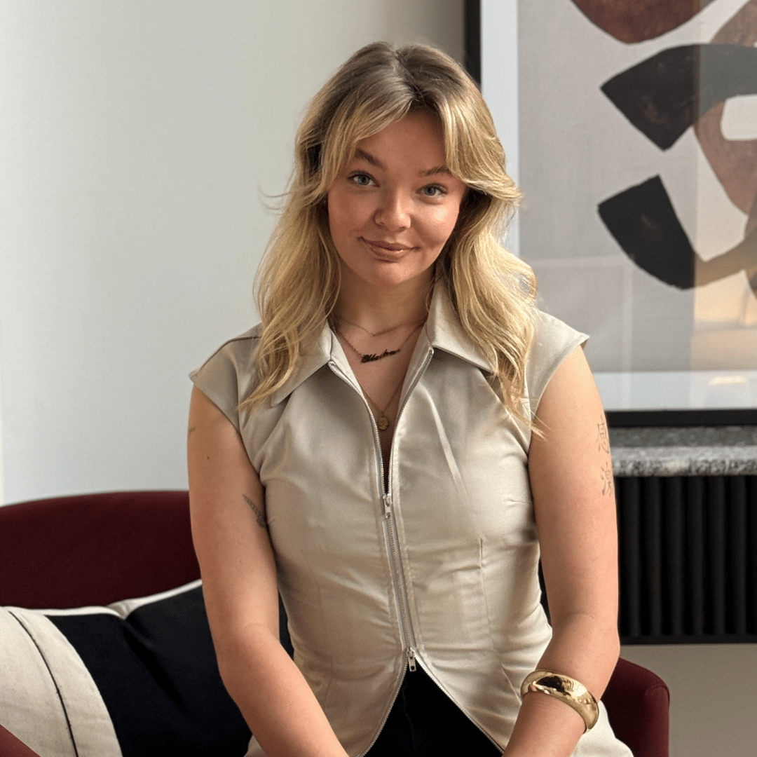 Meet Ellesha - Our New Customer Service + Styling Consultant - Huntley ...